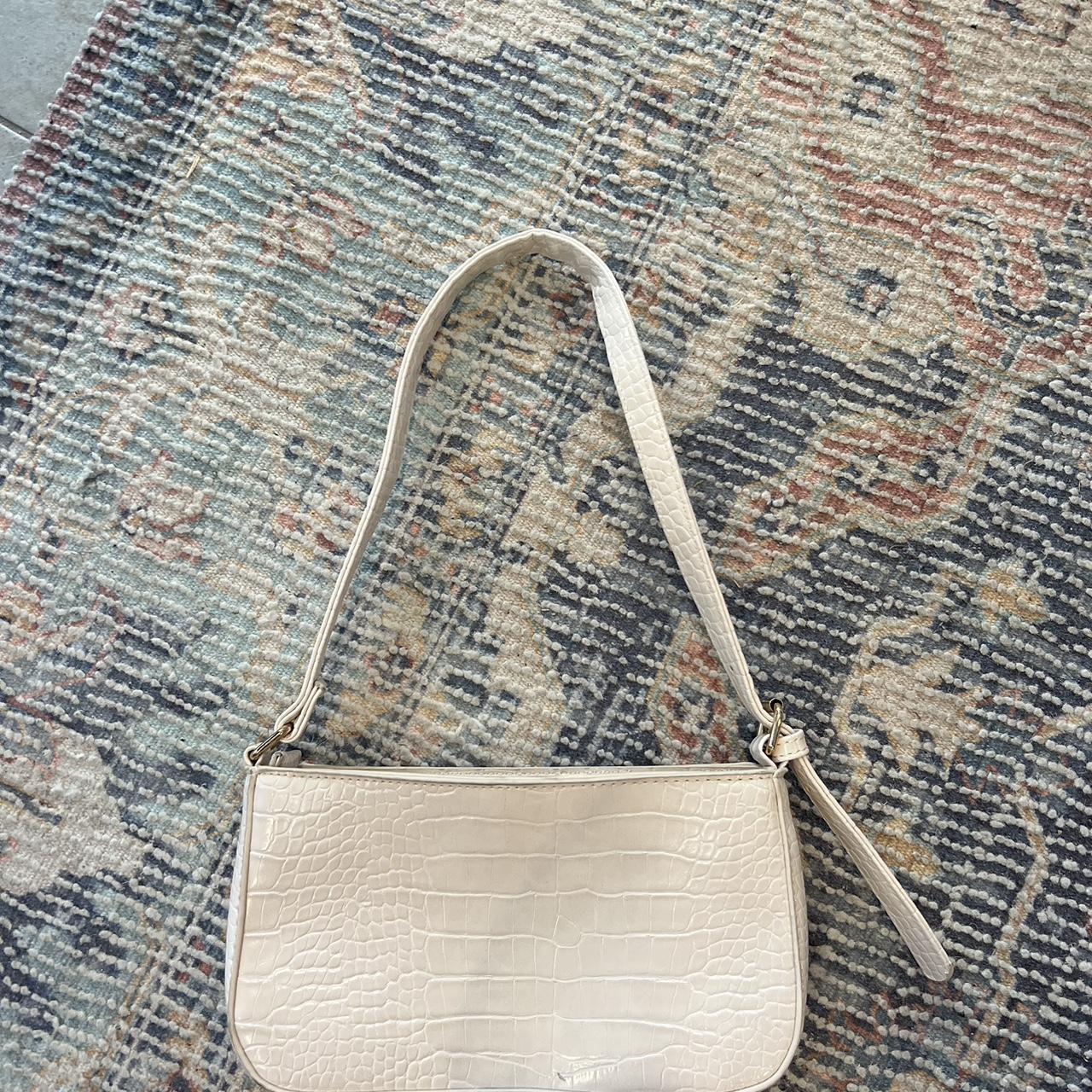 Mini white croc shoulder bag Very cute and... - Depop