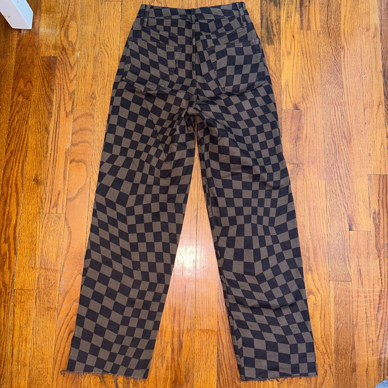 brown checkered pants - Depop
