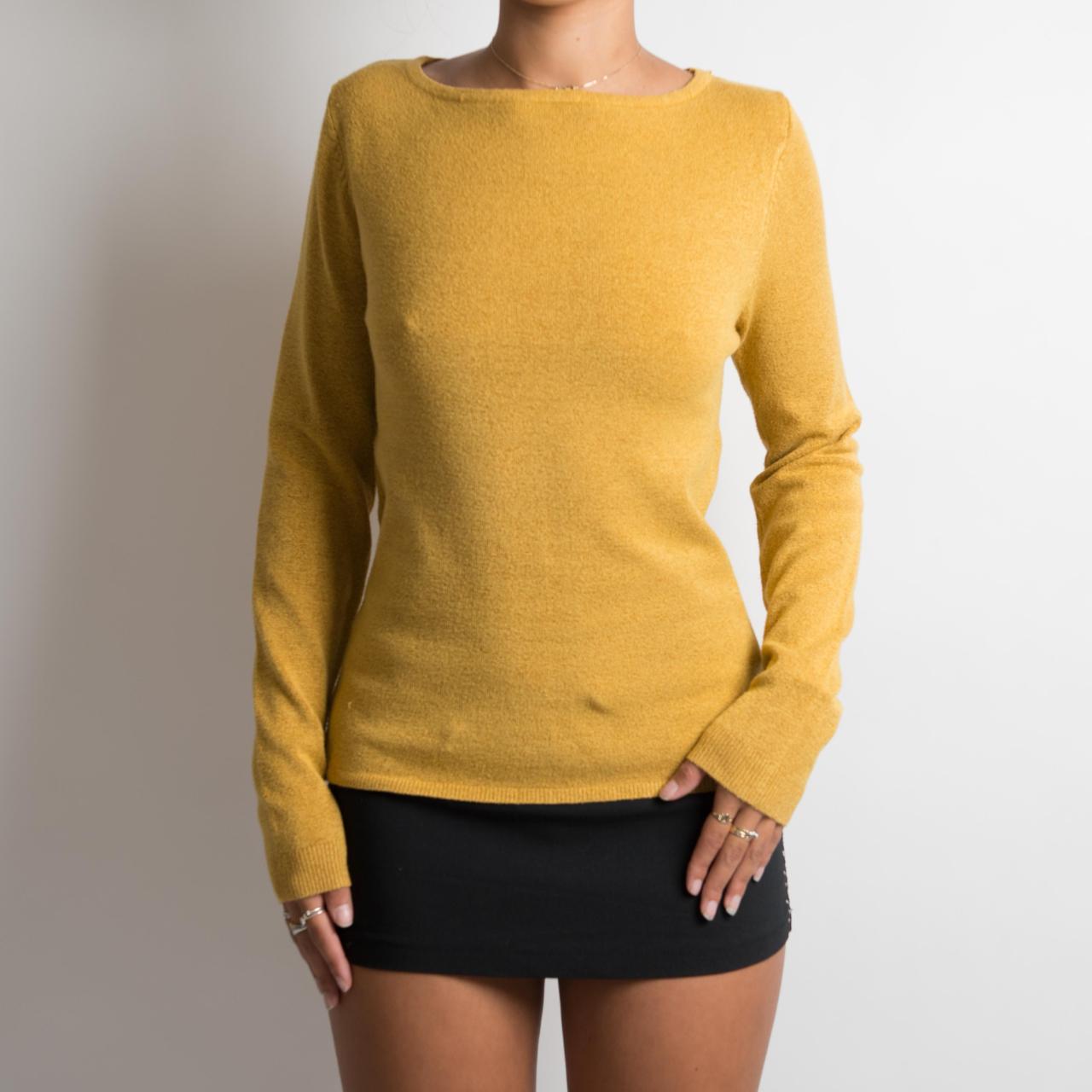 Women's Yellow Jumper | Depop