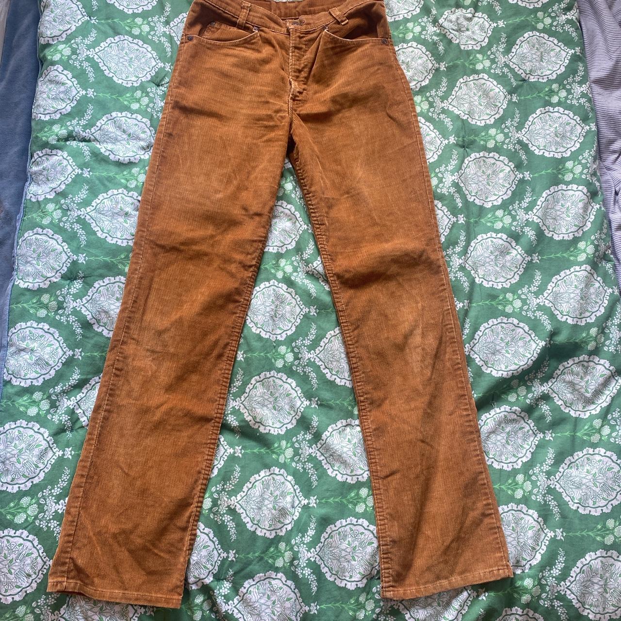 women’s funky orange levi cords size 8 ! 🍊 - Depop