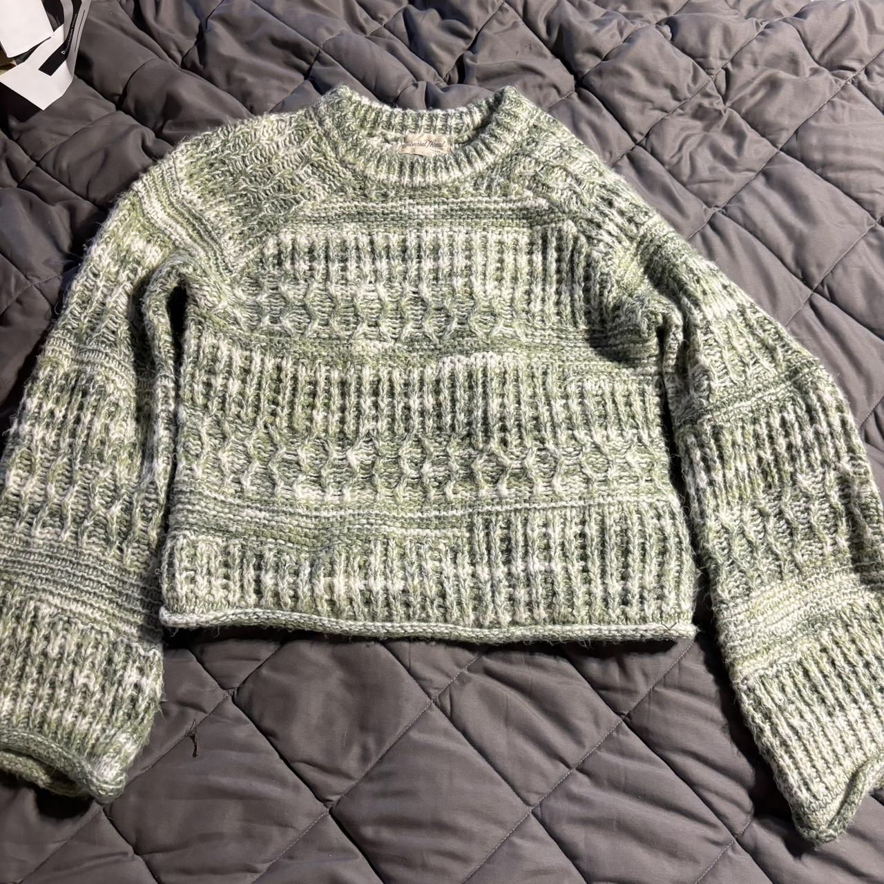universal thread target sweater. size... - Depop