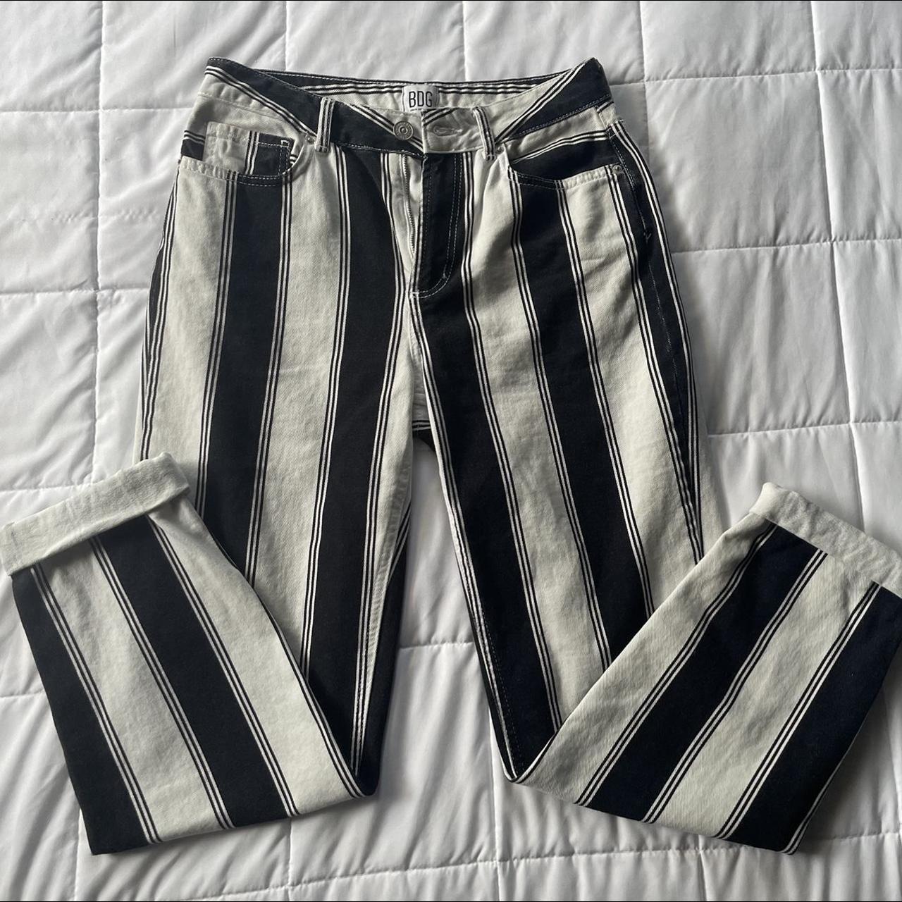 BDG Women's Black and White Jeans | Depop
