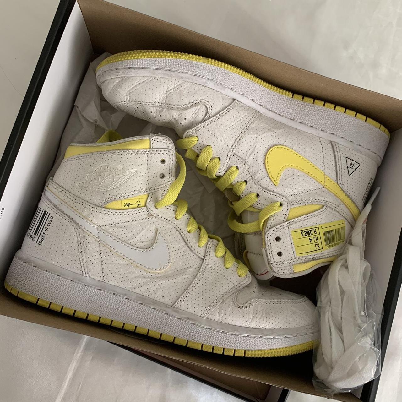 Nike Jordan First Class Flight Size 4Y. Best fits... - Depop