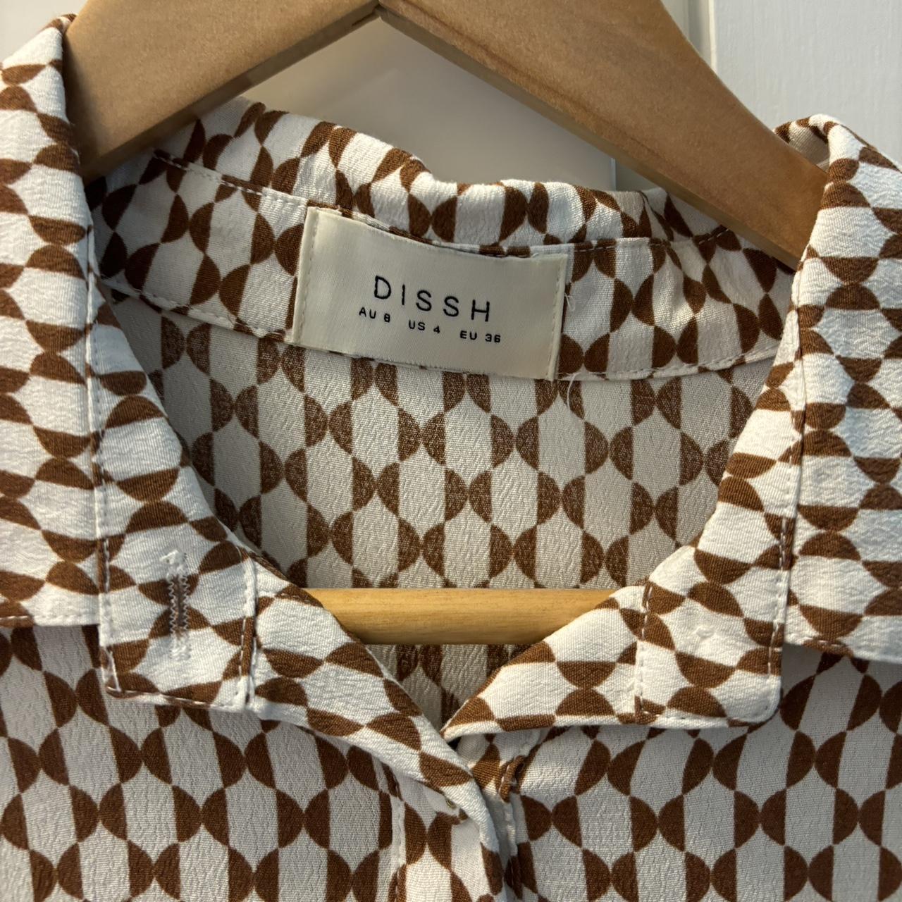 Dissh geo shirt worn once - Depop