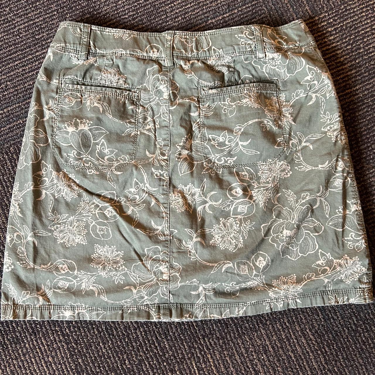 Croft and Barrow Floral skort business causal... - Depop