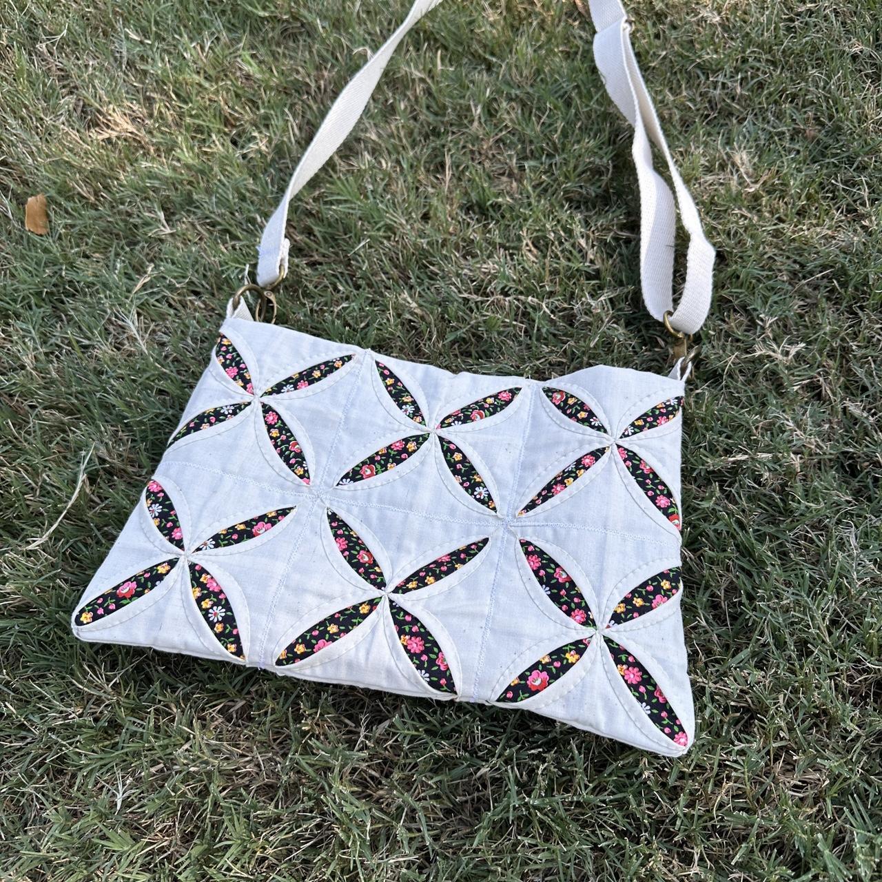 Patchwork quilt purse made from gorgeous vintage... - Depop