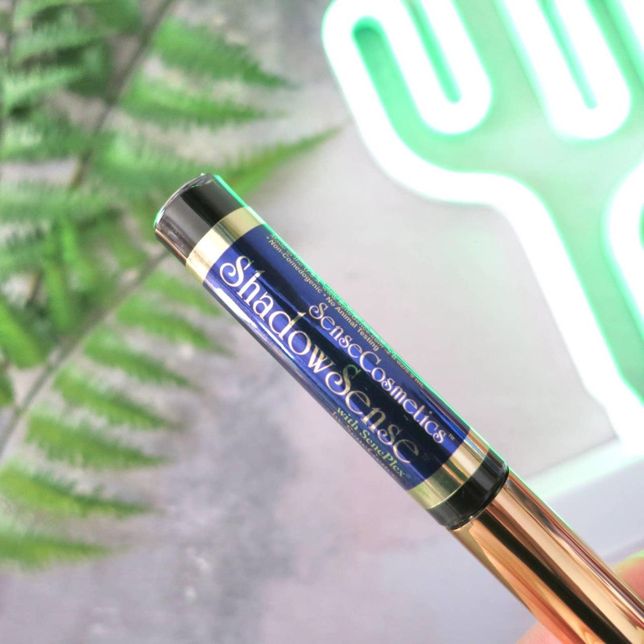 Experience long-lasting, rich eye shadow shades that... - Depop