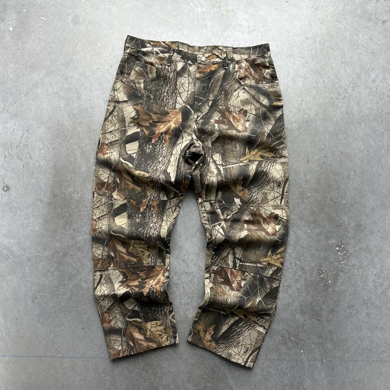 Vintage Y2K Wrangler Realtree Camo Double Knee Pants... - Depop