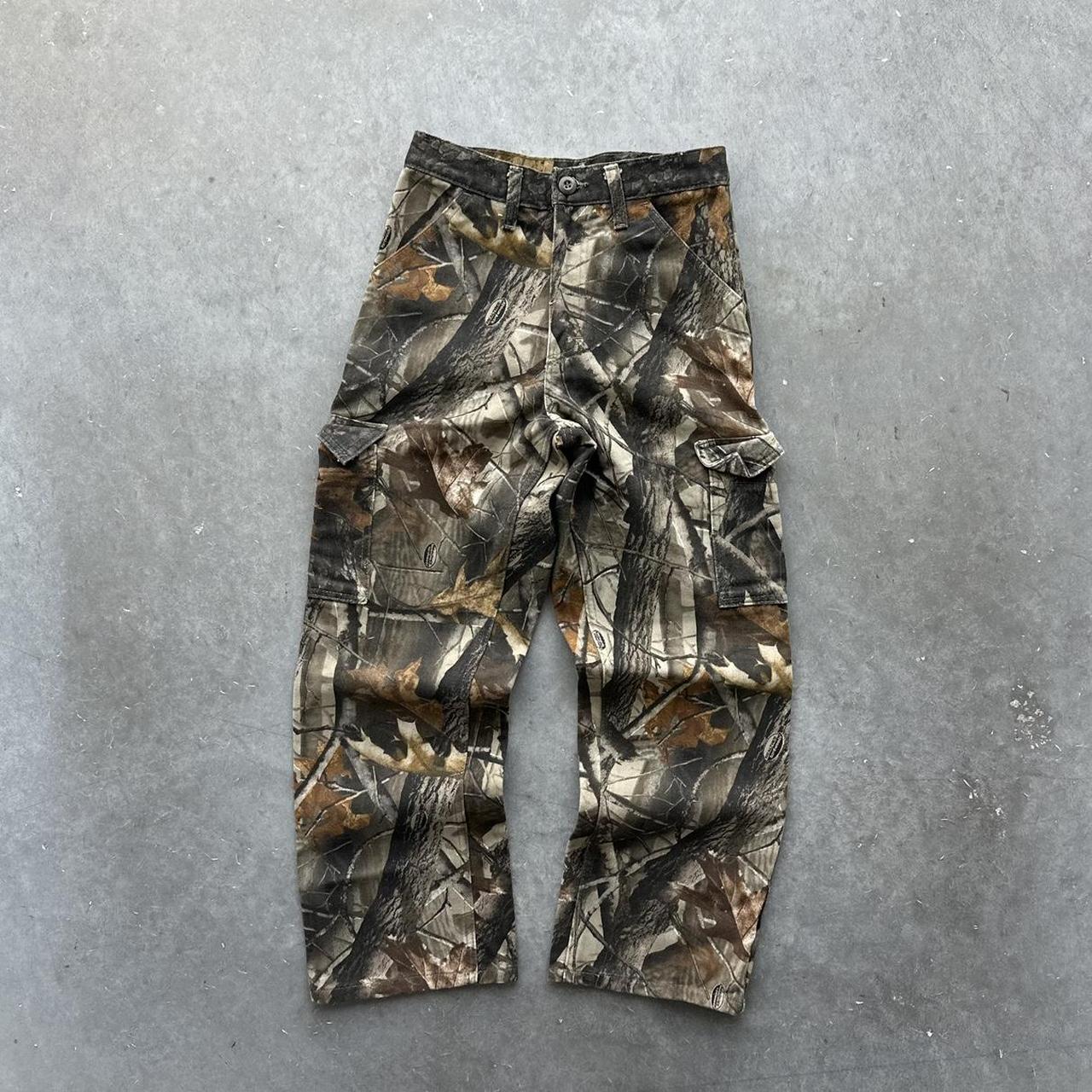 Vintage Y2K Wrangler Realtree Camo Cargo Pants Baggy... - Depop