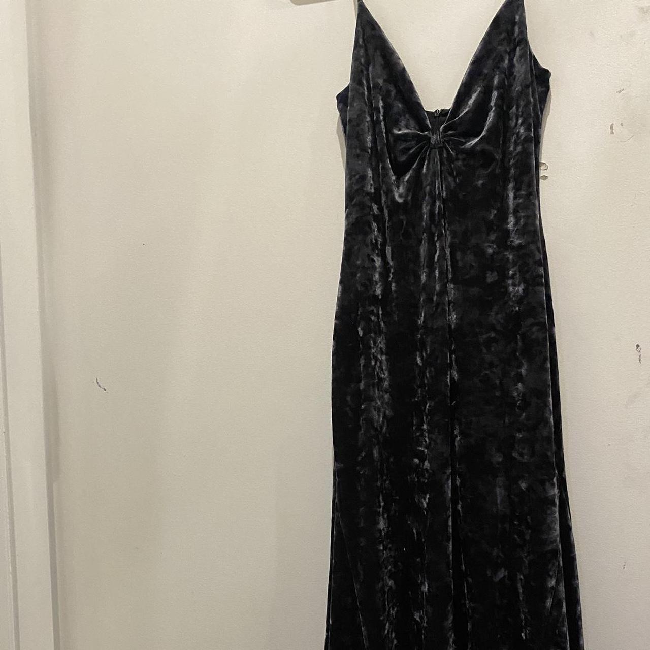 Moss & Spy vintage dress Black-Grey velvet | Depop