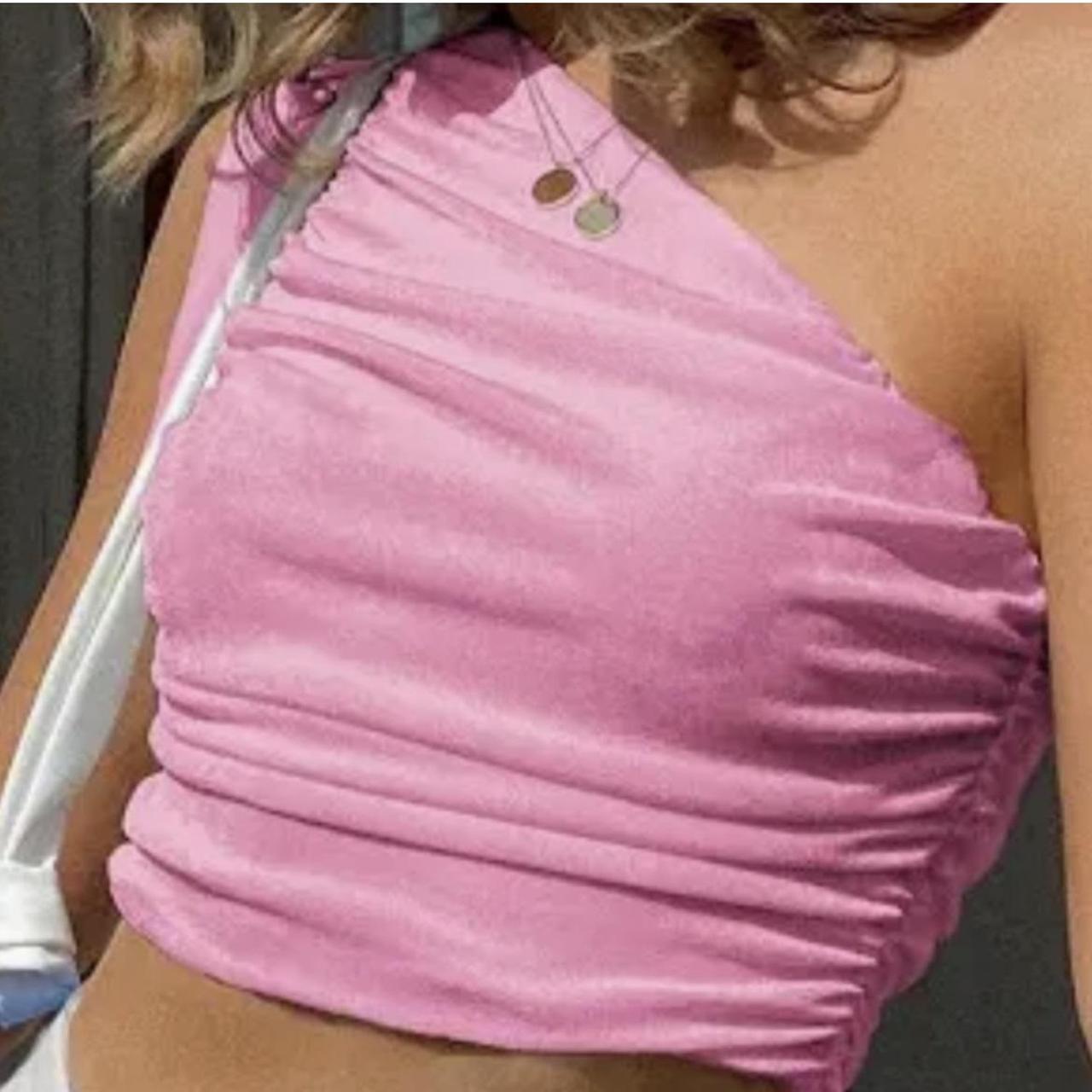 pink lioness (bought from princess polly) one... - Depop