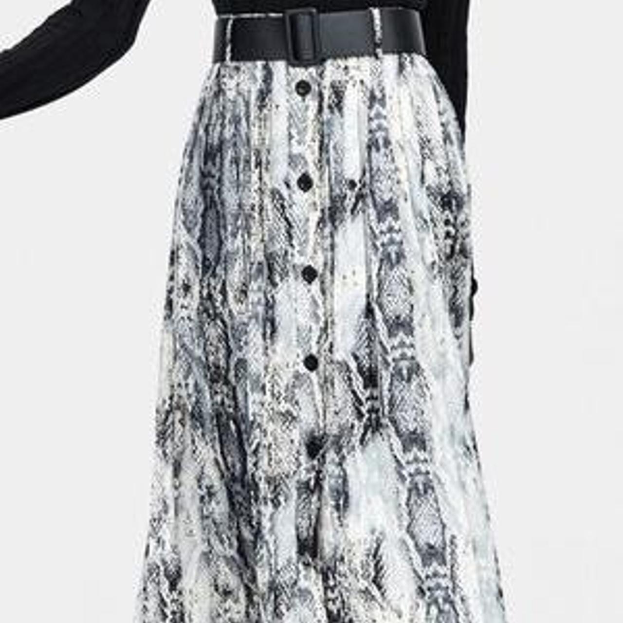 Zara snake print pleated midi skirt with belt Worn... - Depop