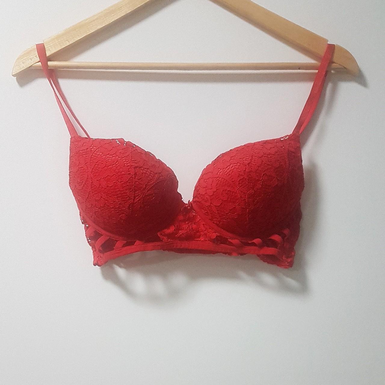Red bra 34B Some signs of wear e.g. bobbling Still... - Depop