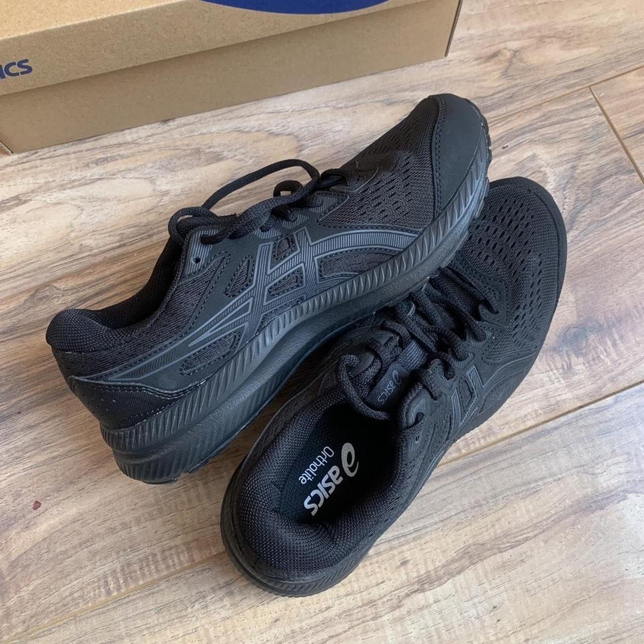 ASICS Women's Black Trainers | Depop