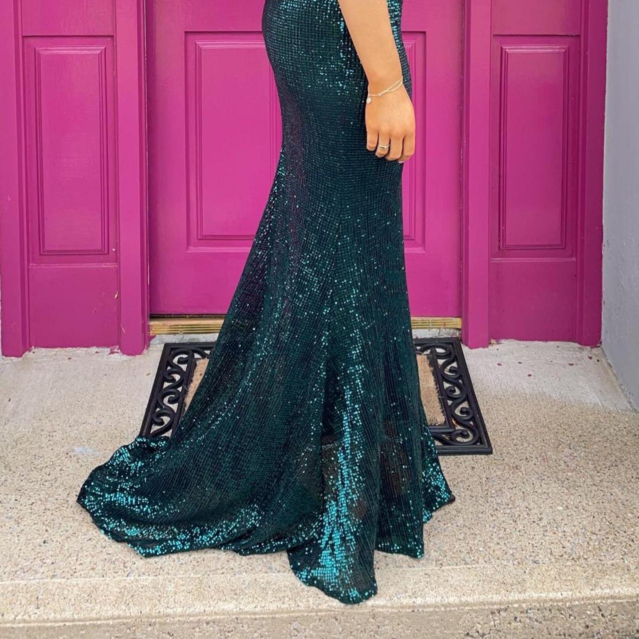 More pics of debs dress Message me b4 buying ! - Depop