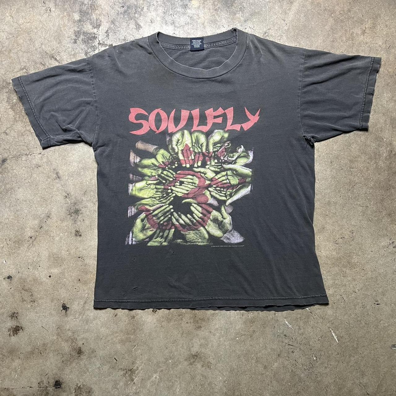 Vintage 00s thrashed faded soulfly tour shirt rock... | Depop
