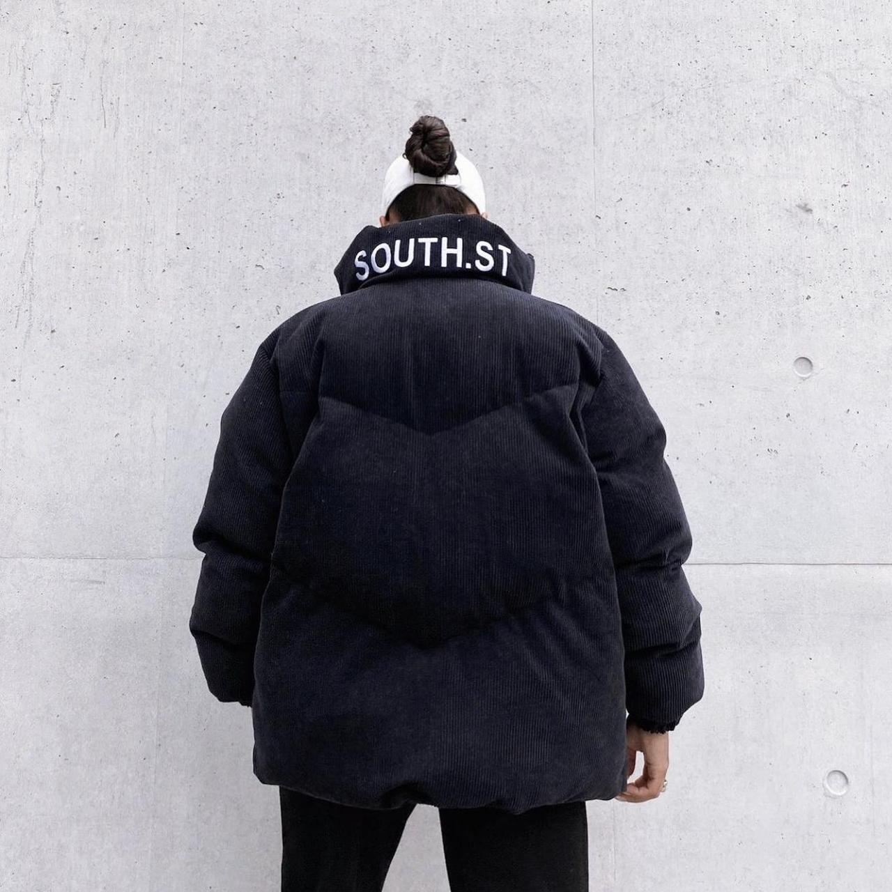 South street puffer jacket Size medium Great... - Depop