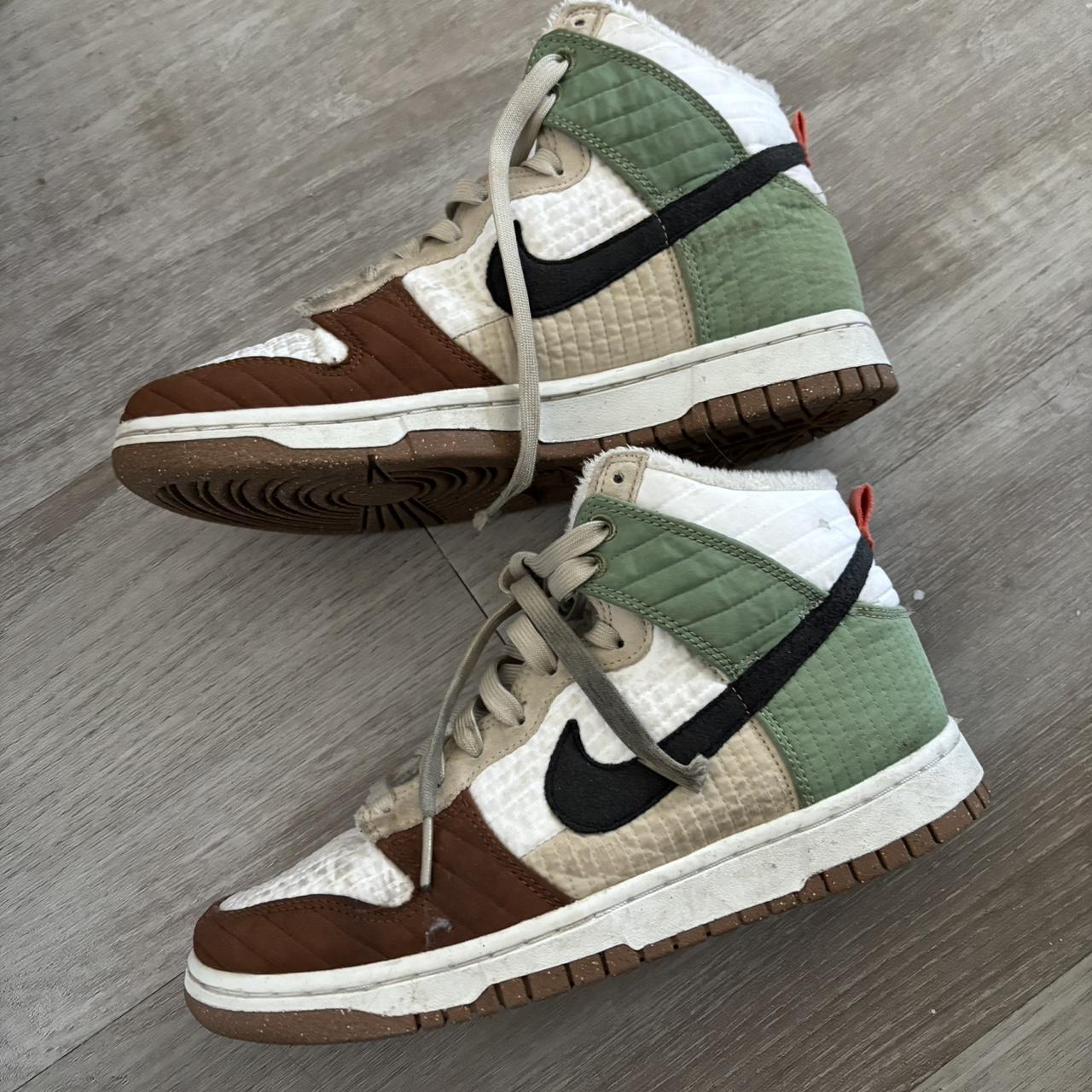 High top dunks slightly dirty. Super cute - Depop