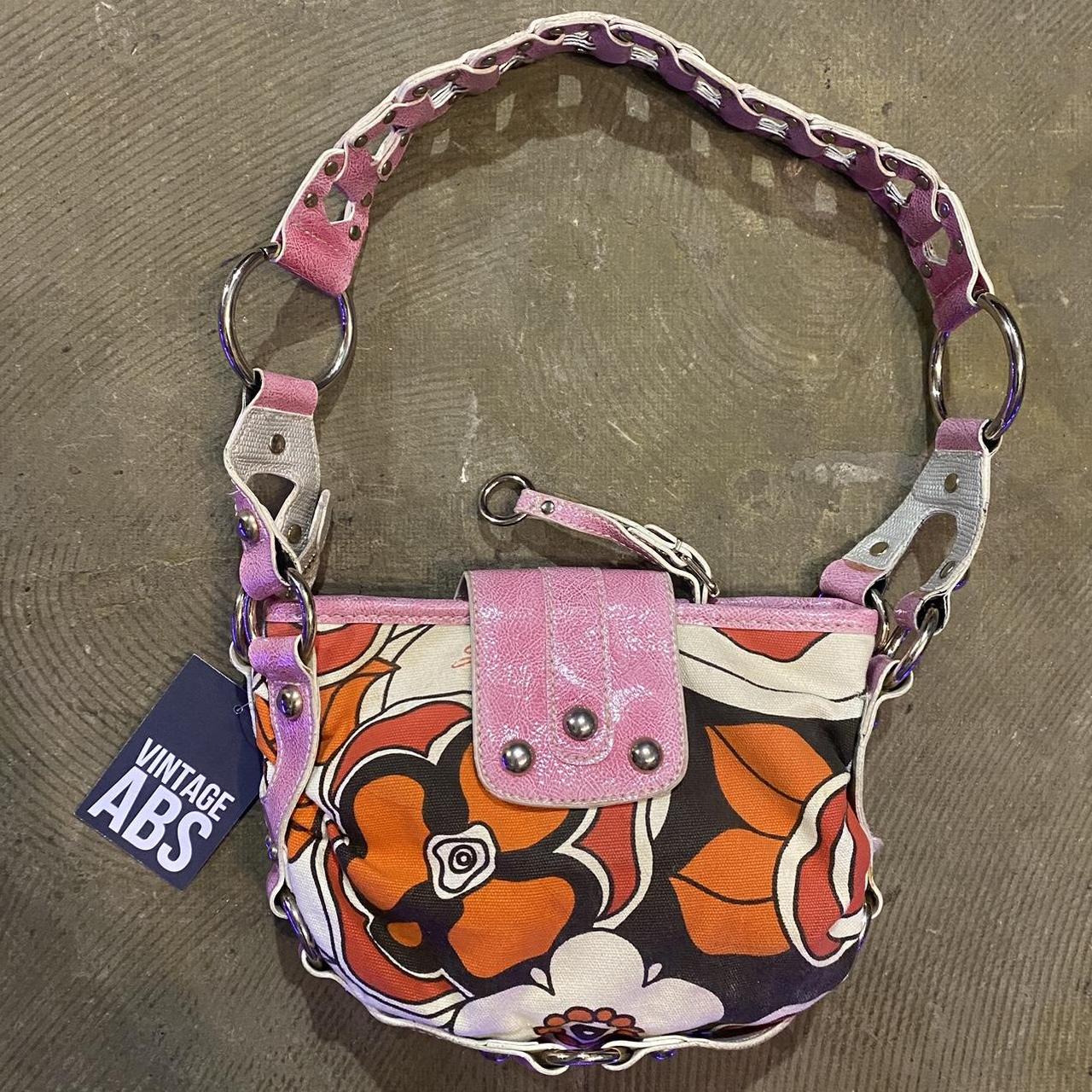 SUPER RARE vintage guess flower bag such a cute Y2K... - Depop