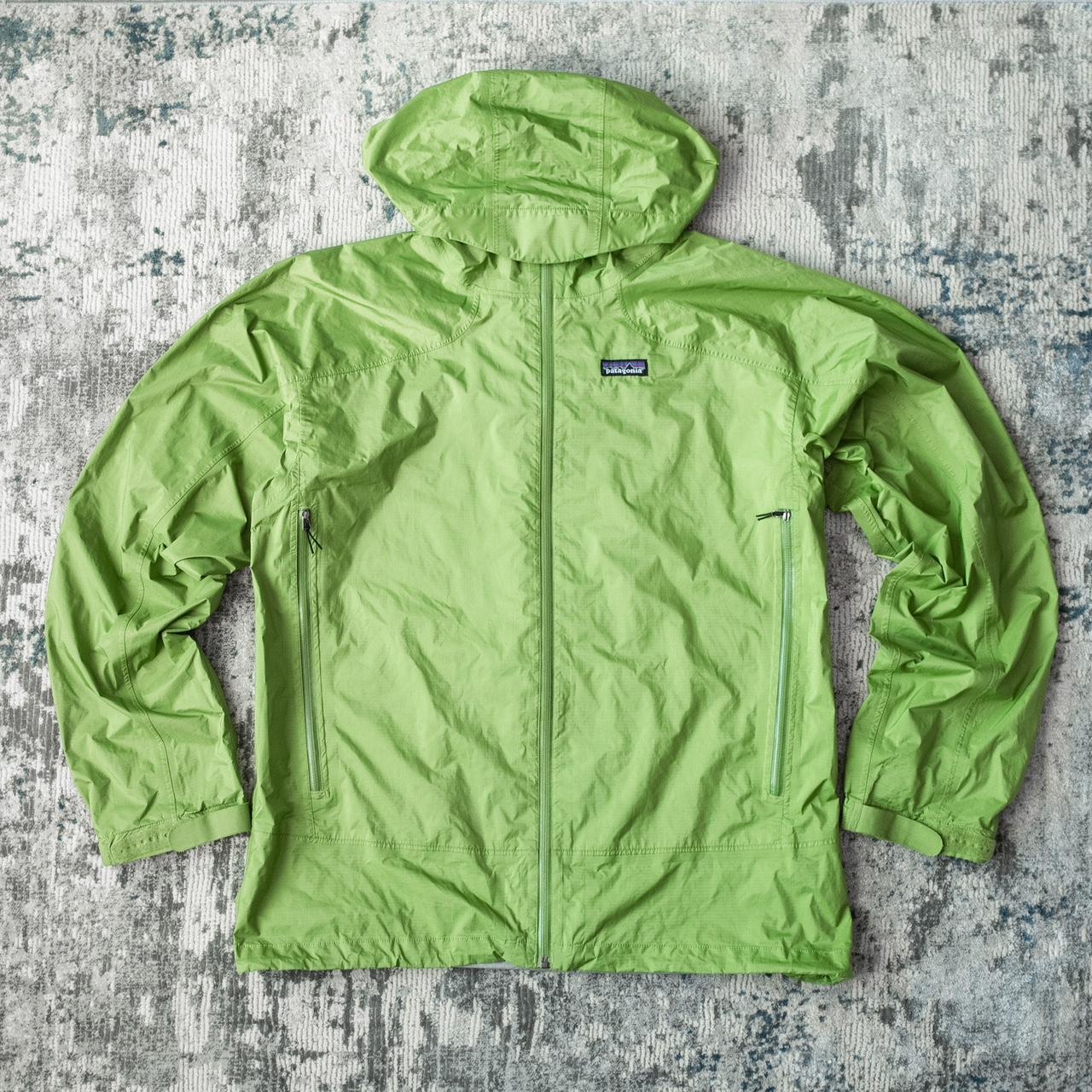 2000s Patagonia Torrentshell 2L Waterproof Shell... - Depop