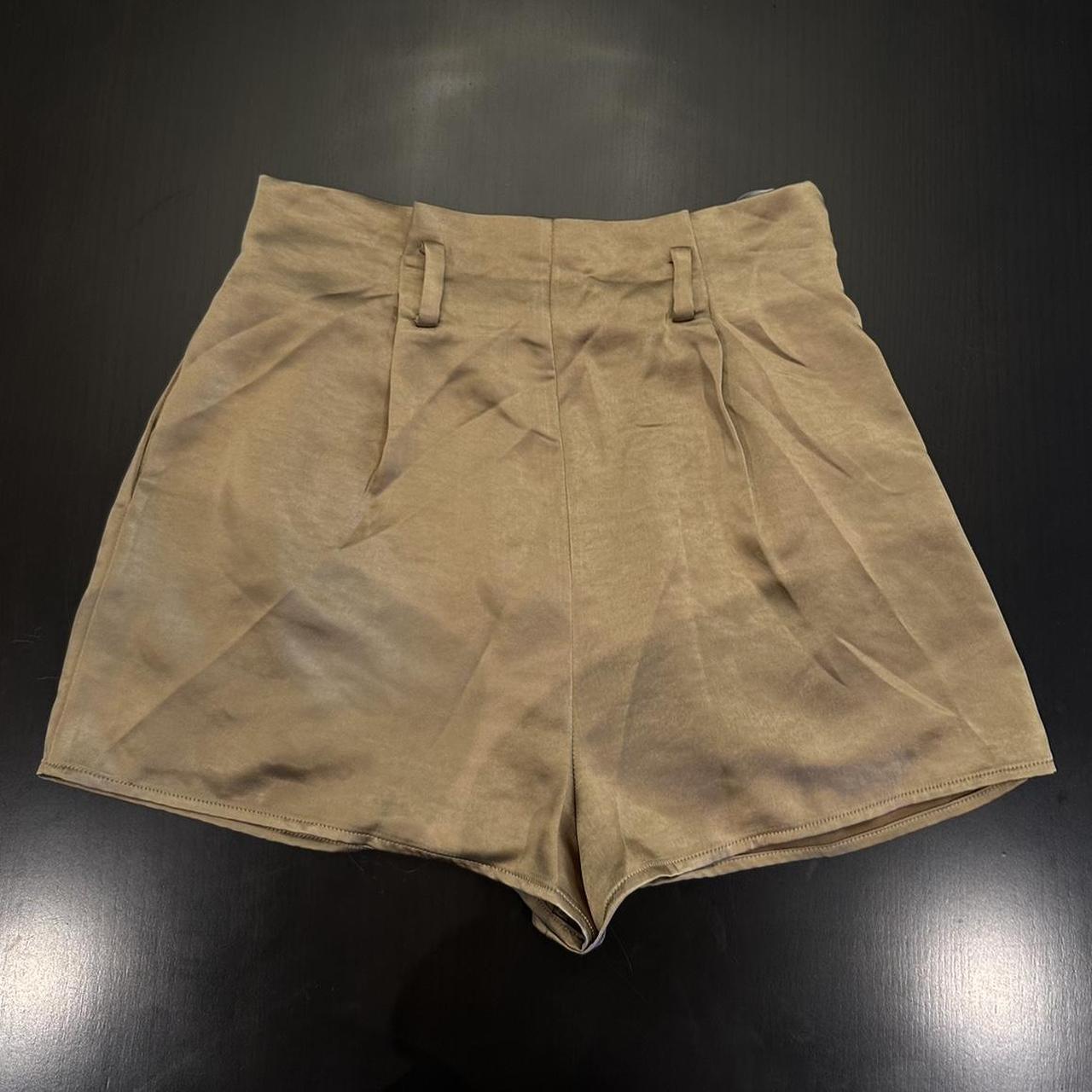 Lovers + Friends Tan Shorts/ Size small / New with... - Depop