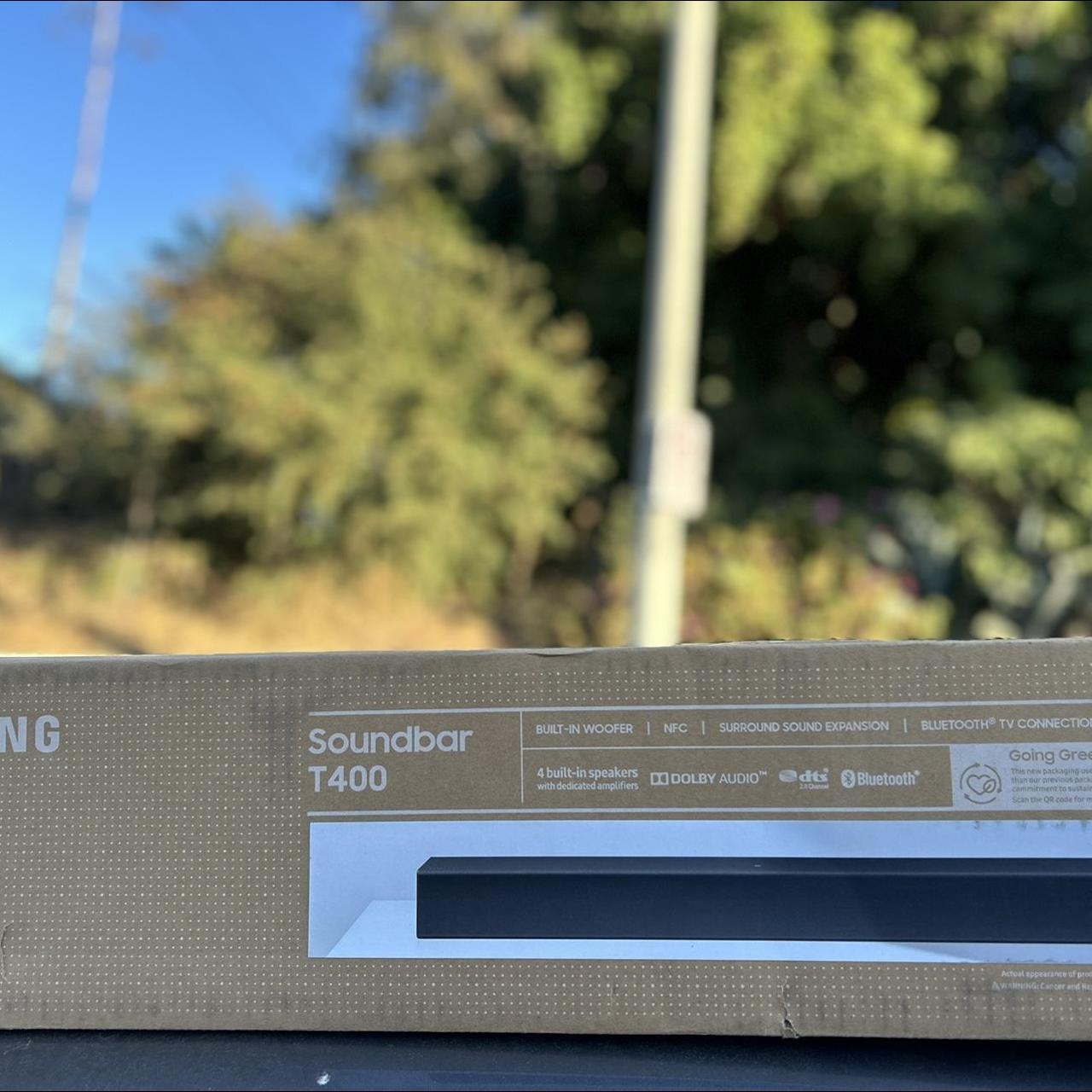 samsung soundbar t400 brand new never been used... - Depop
