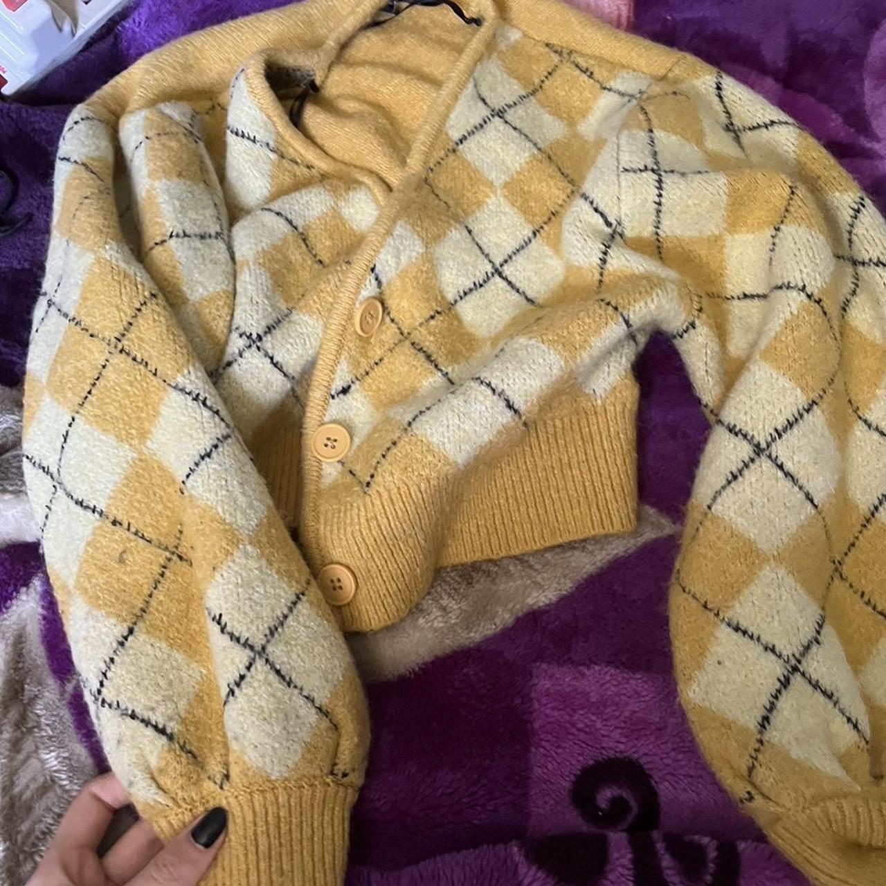 Adorable cardigan I’m an oddly long limbed woman... - Depop