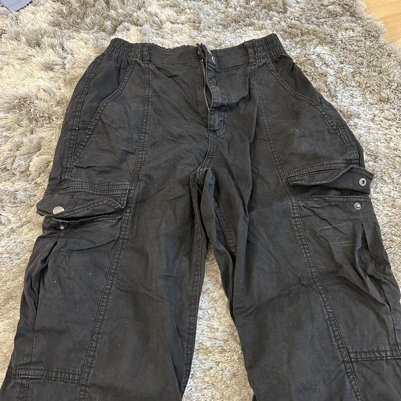 Brand Garage Cargo pants - Depop