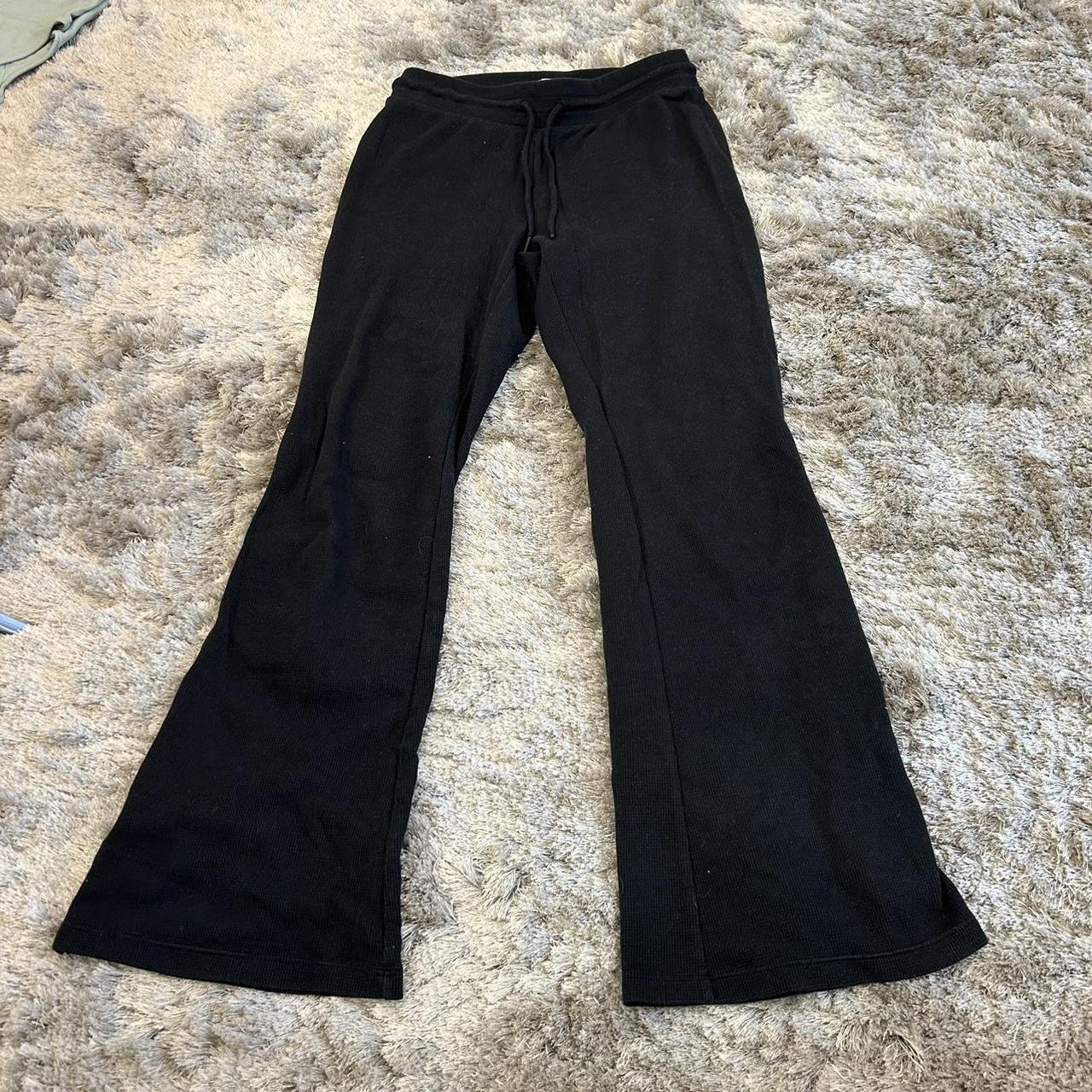 Aritzia Sunday Best Waffle flare sweats - Depop