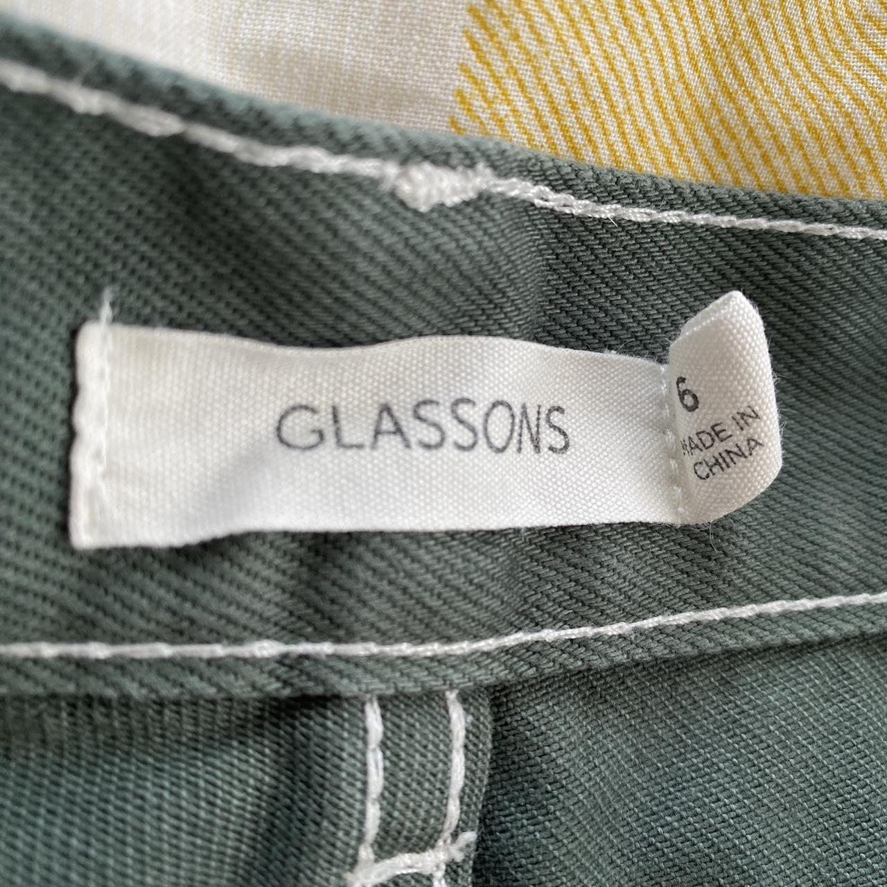 Green cargo pants 🍀 From Glassons, size 6. Perfect... - Depop