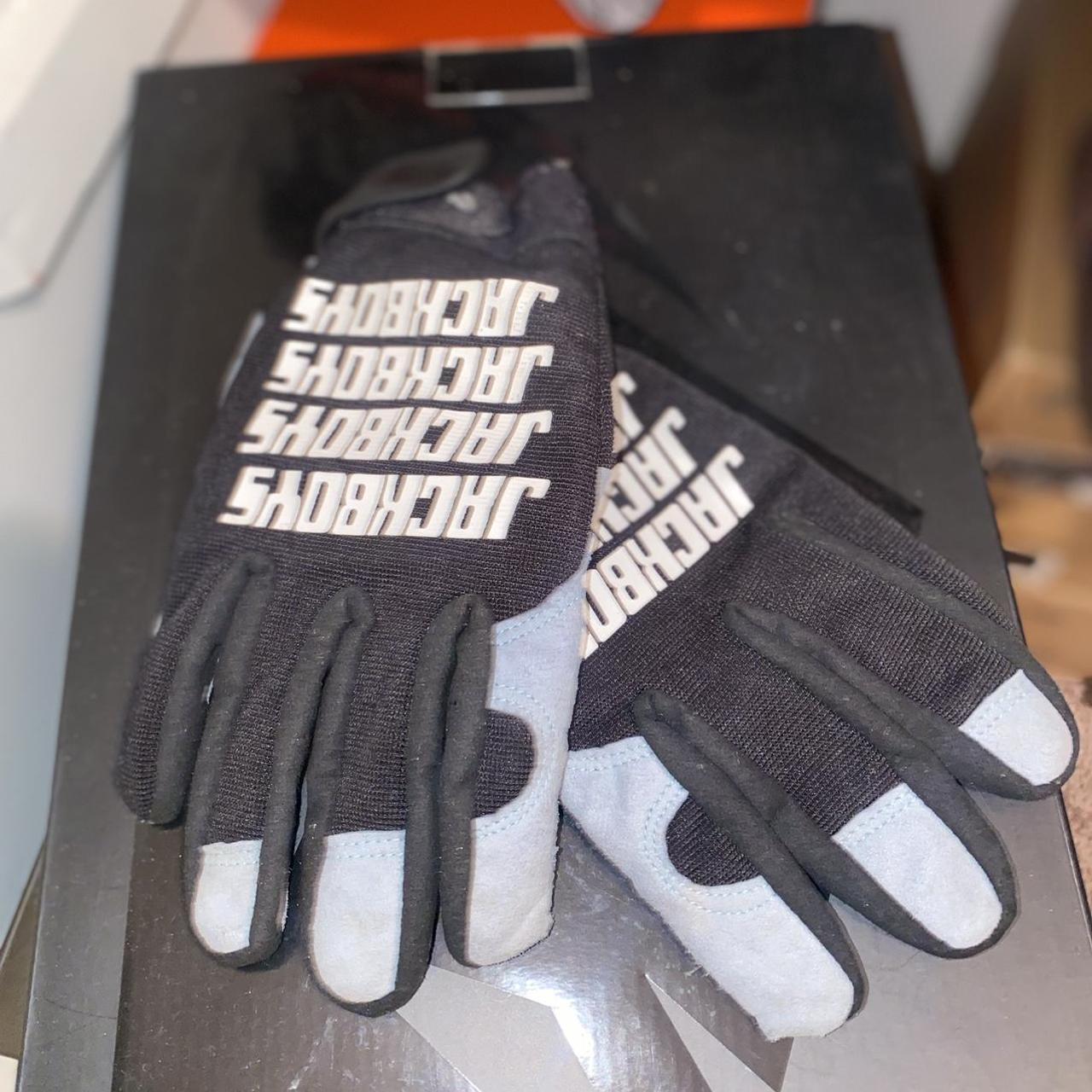 Cactus Jack Jack Boys Gloves - Depop