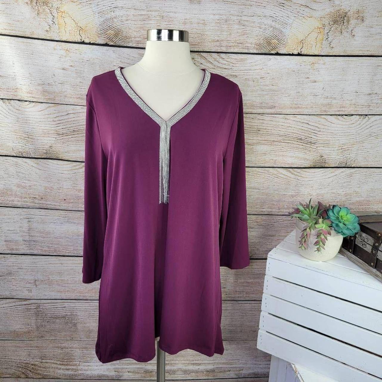 JM Collection Women's Red T-shirt | Depop