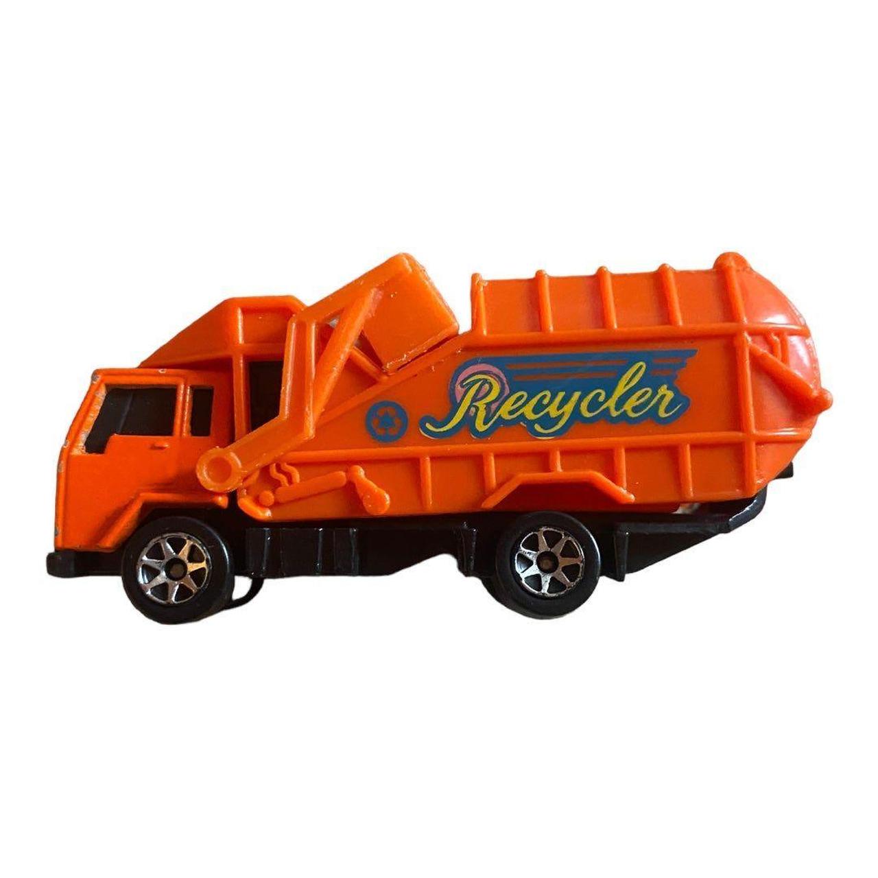 Hot Wheels Vintage 1991 Recycler Truck LOOSE Moving... - Depop