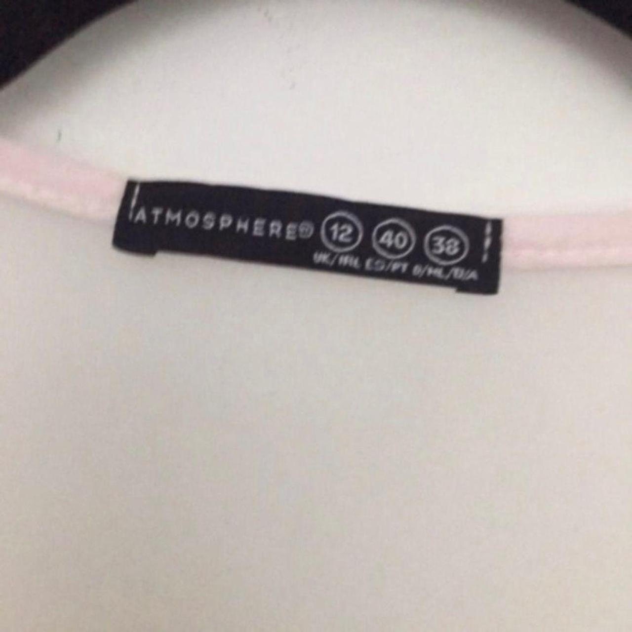 Atmosphere t-shirt with zig-zag pattern and sheer back - Depop