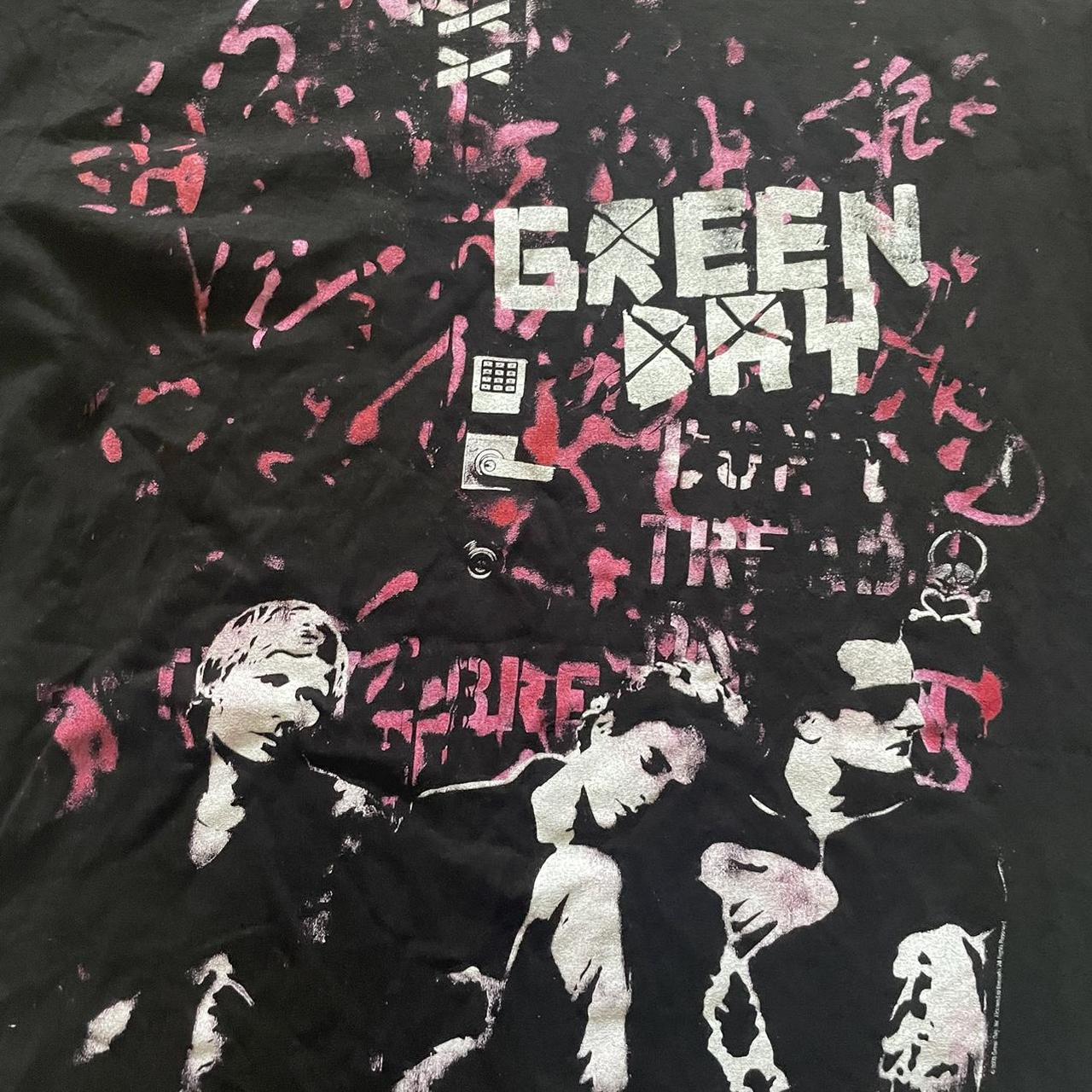 Black and pink green day graphic t shirt in a size... - Depop