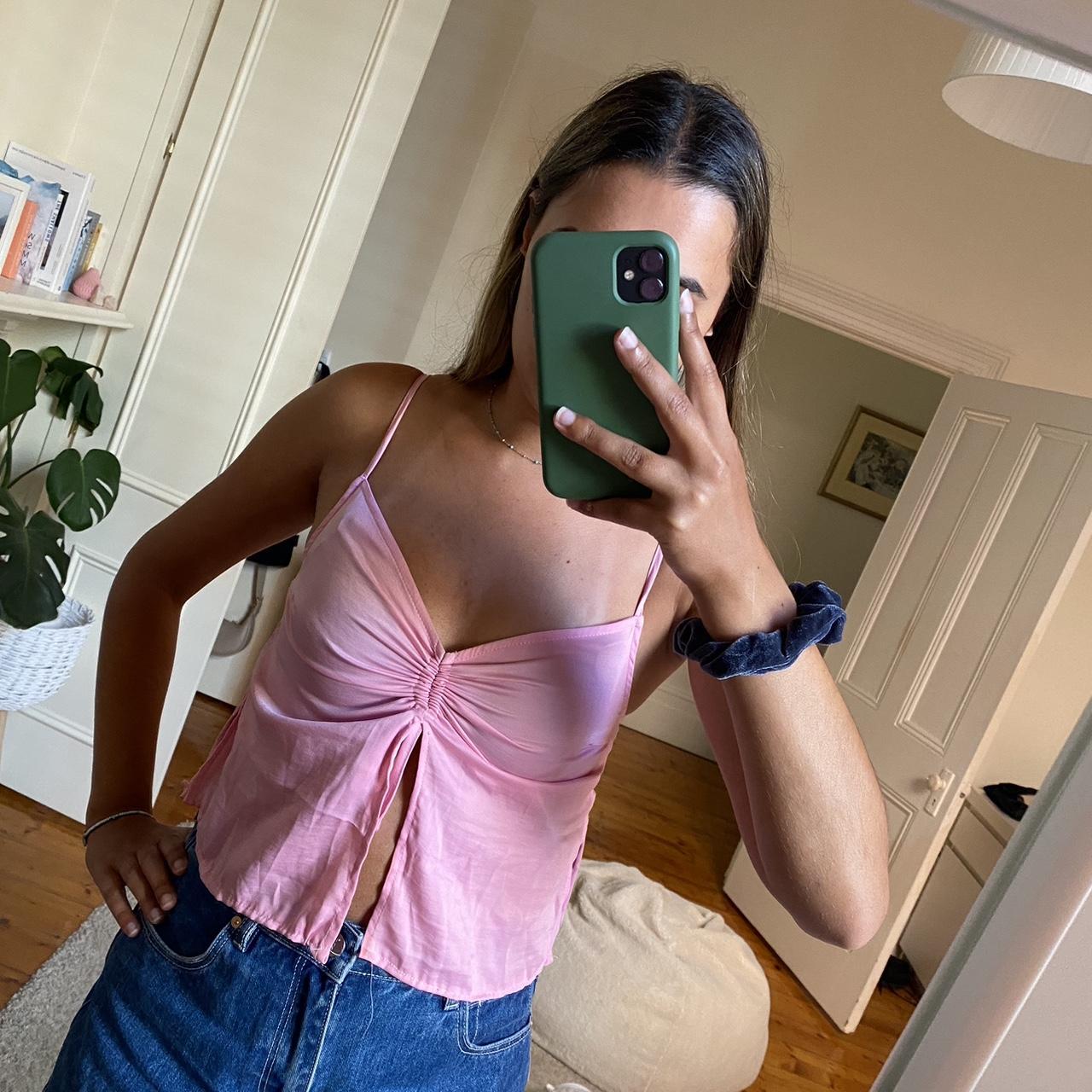 Glassons pink top. Super nice top, really flattering... - Depop