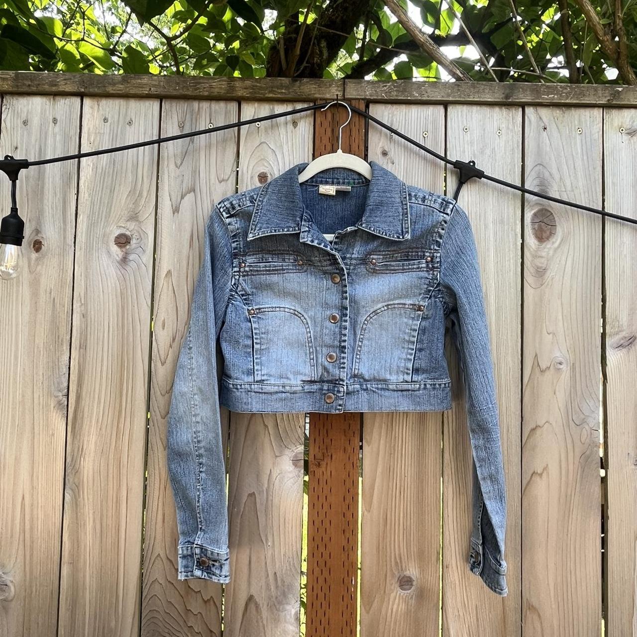 Union Bay cropped denim jacket! In amazing... - Depop
