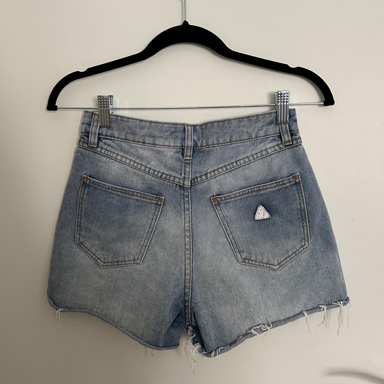 ABRAND shorts Mid to low rise, super comfy and worn... - Depop