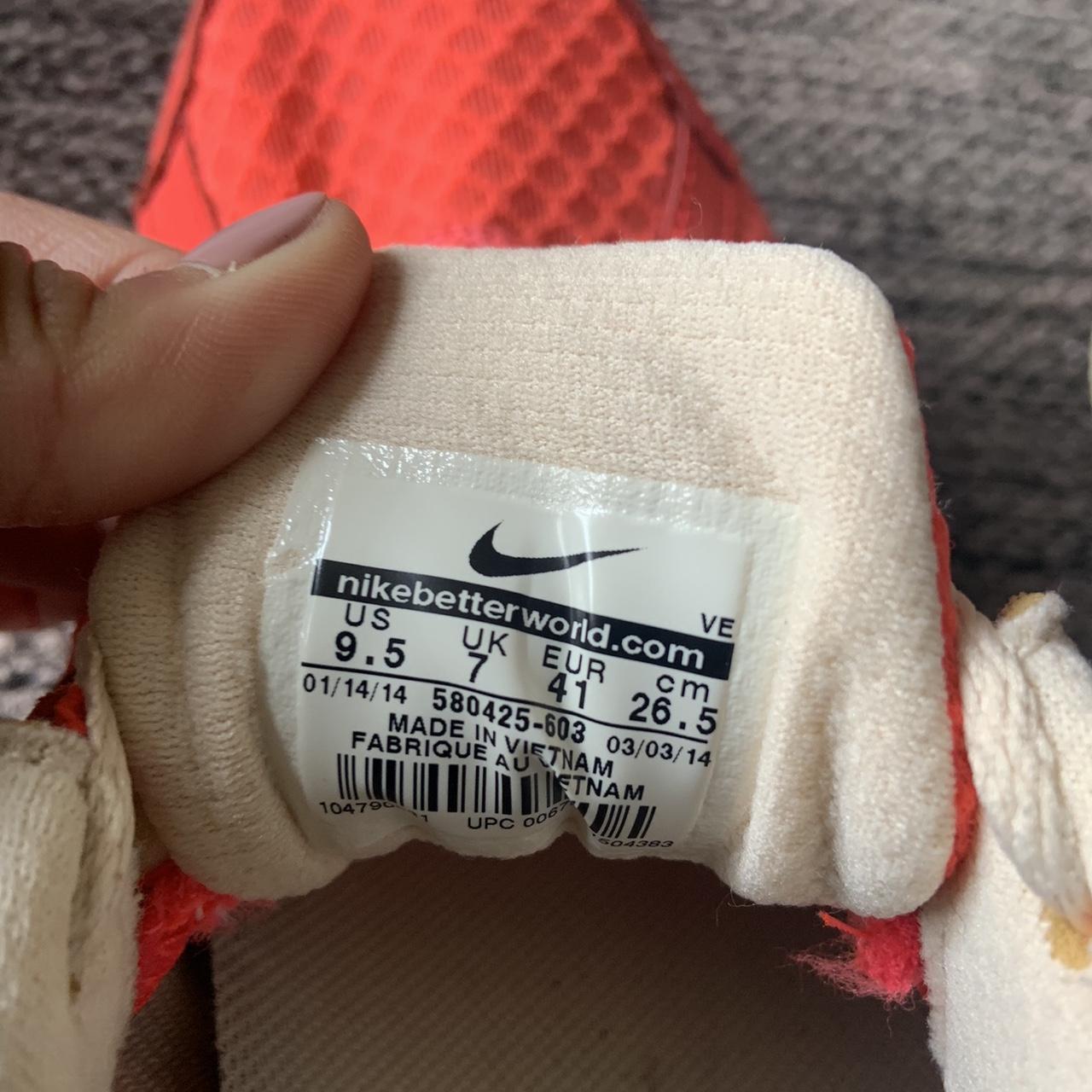 Nike running trainers. Used but in very good... - Depop