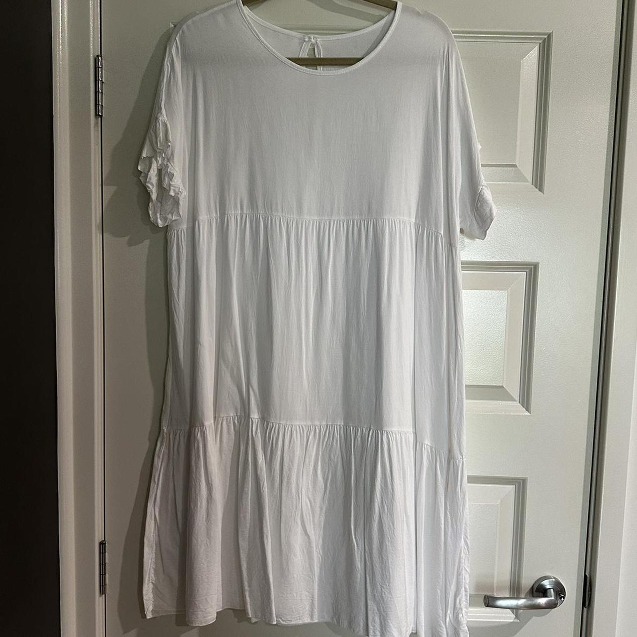 White tier dress Button back Never worn Made and... - Depop