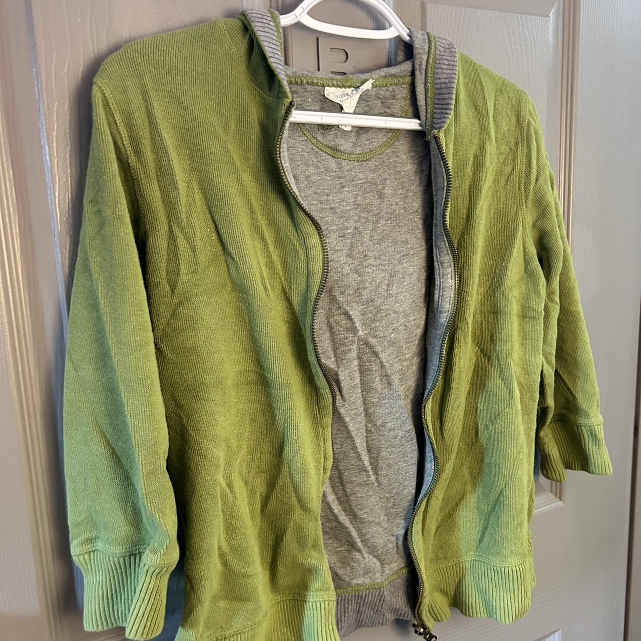 Small green zip up jacket - Depop