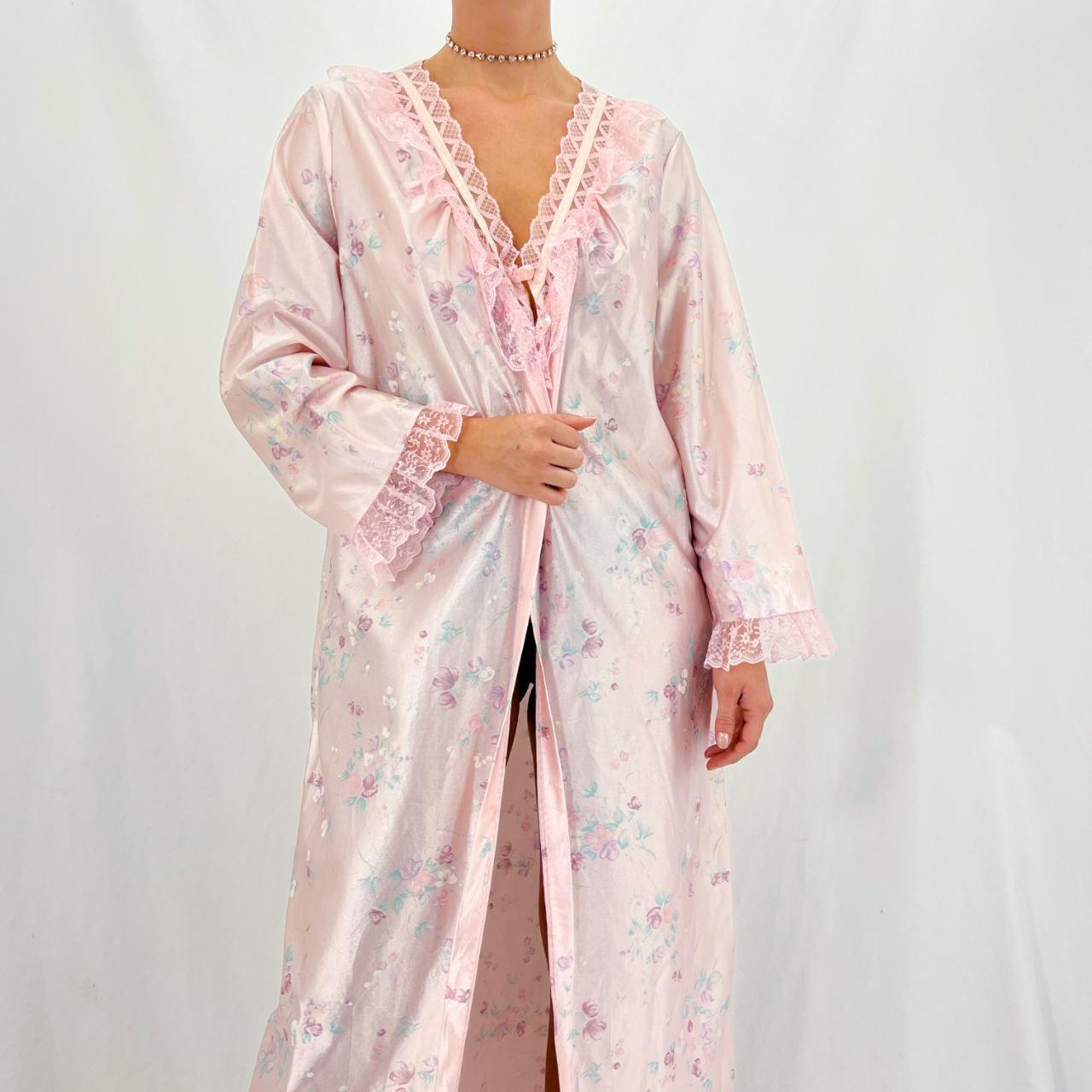 Women's Pink Robe | Depop