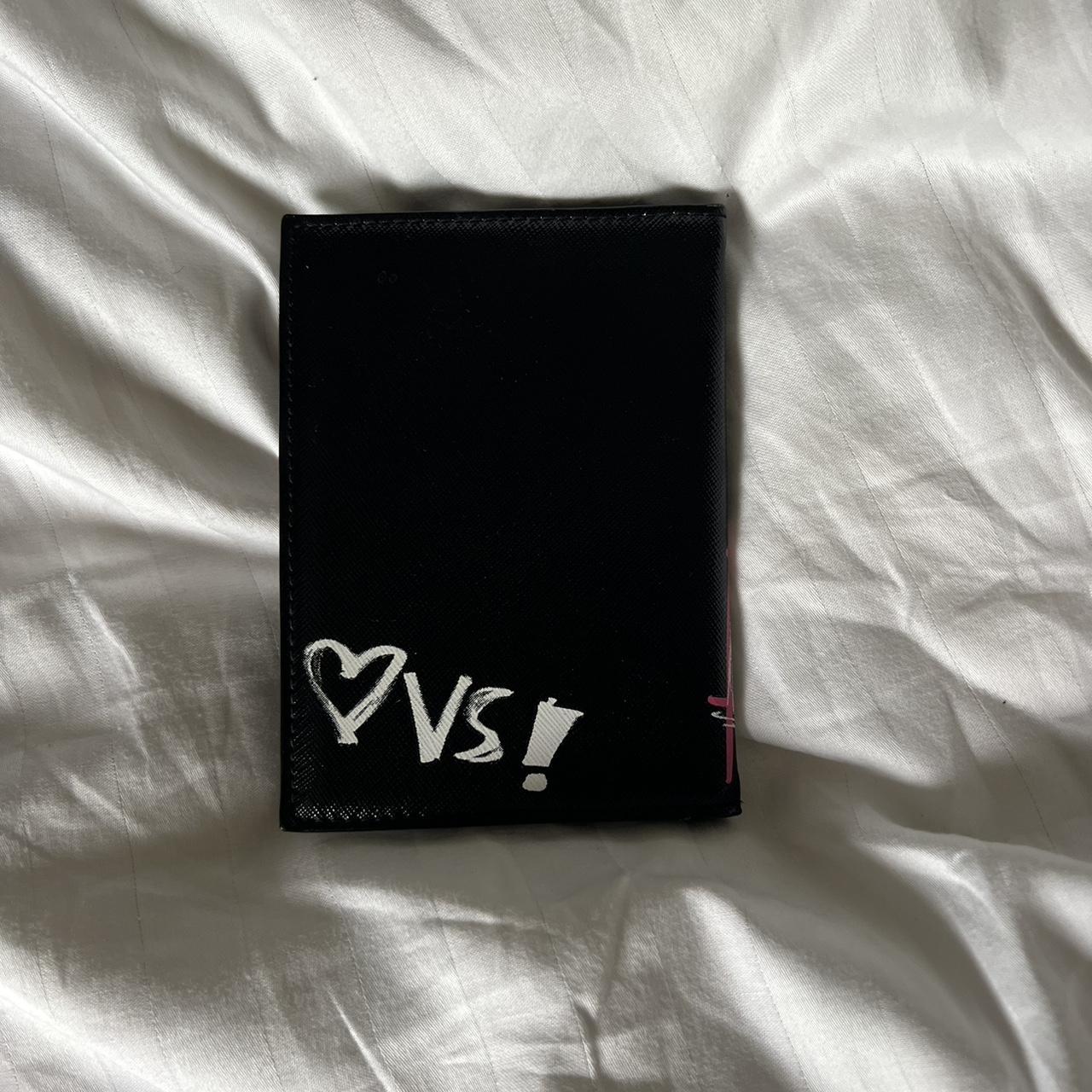 Victoria’s Secret card holder - really good condition - Depop