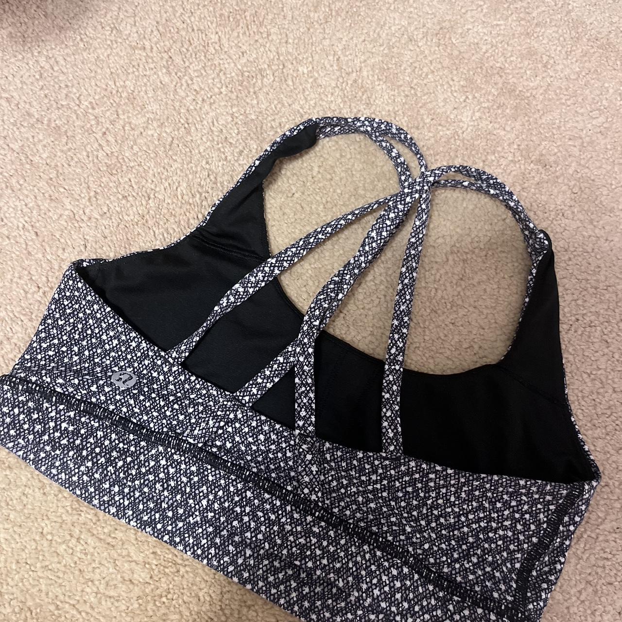 lulu bra size 4 #lululemon #sportsbra - Depop
