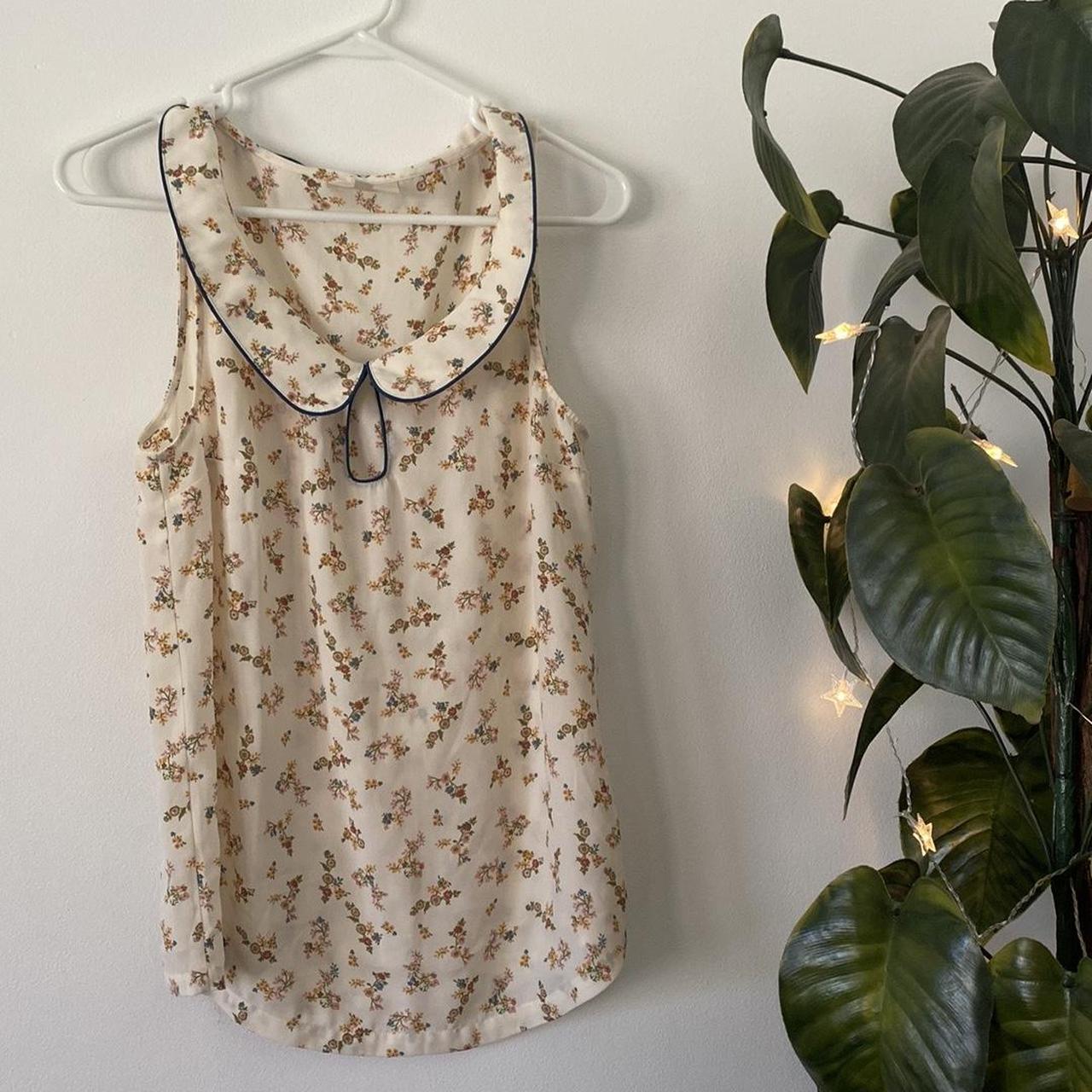 Modcloth top. Perfect condition! #modcloth #floarl... - Depop