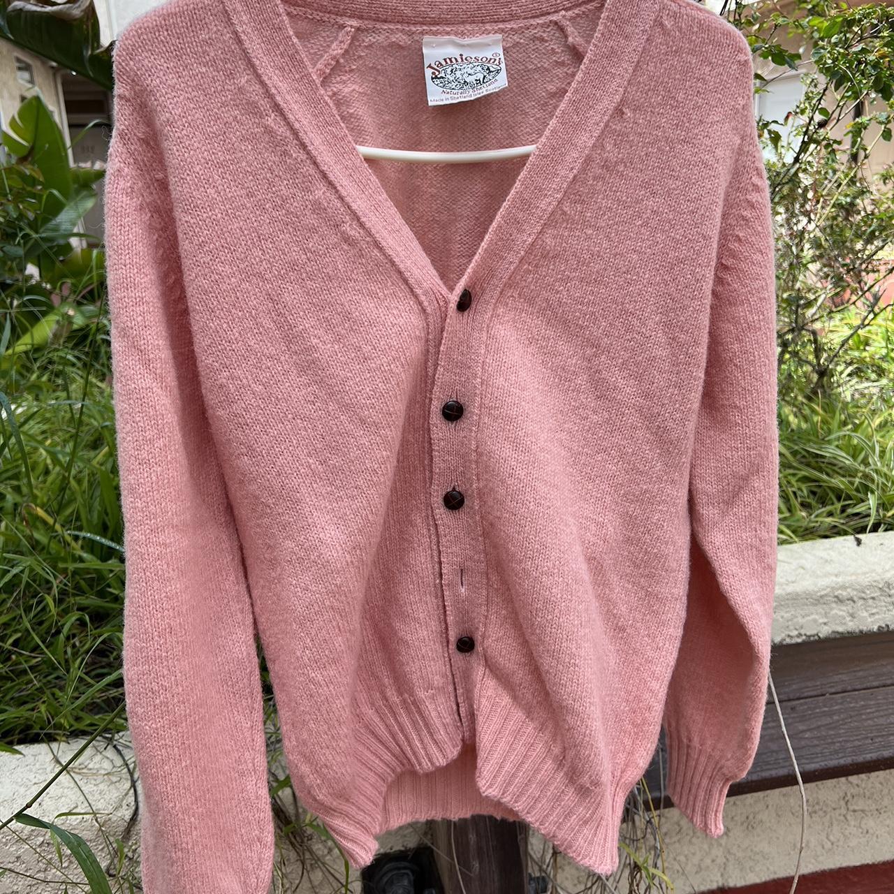 Jamiesons cardigan! 100% Wool Measurements: 18 W , 25 L - Depop