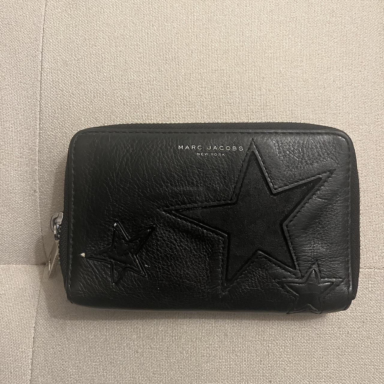 Marc Jacob’s star wallet, stores 10+ cards... - Depop