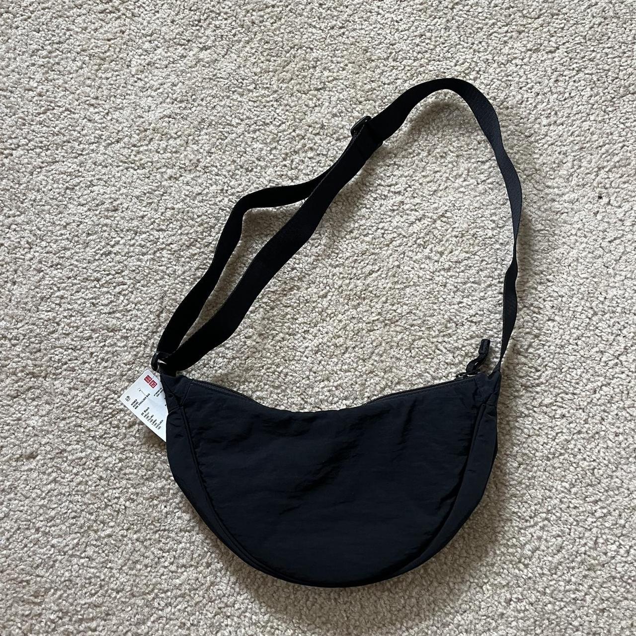 UNIQLO Women's Black Bag | Depop
