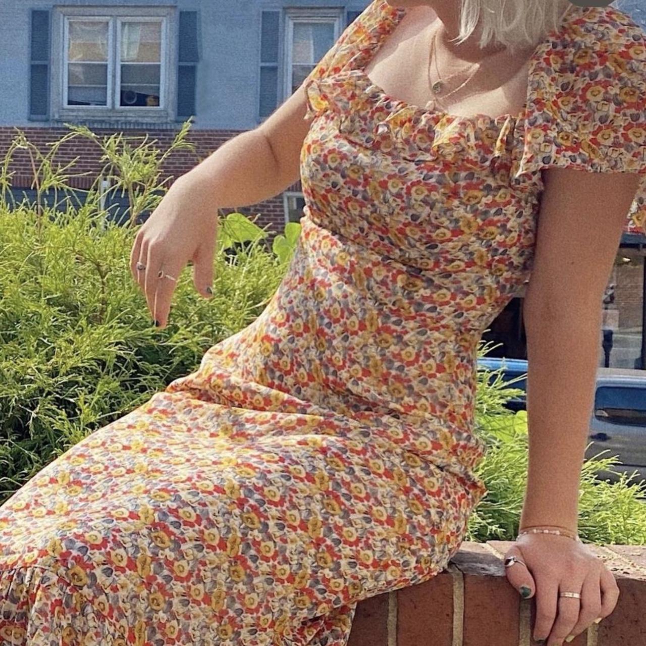 lush floral midi dress 🧡 size M, gorgeous vintage... - Depop