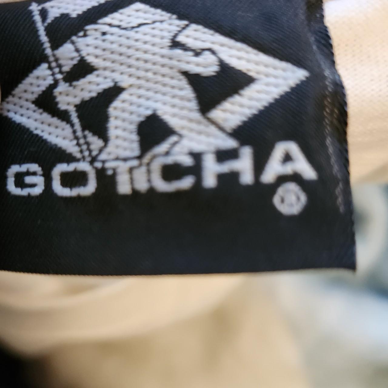 Gotcha 90's shirt single stitch in very very good... - Depop